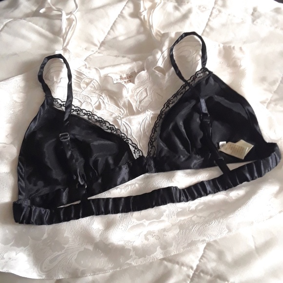 Victorias Secret Intimates And Sleepwear Vtg Victorias Secret Black Bra Gold Crown Nos Poshmark
